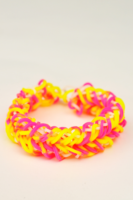 How to make a Rainbow Loom Heart Braid