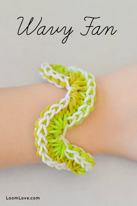 How to Make a Rainbow Loom Wavy Fan